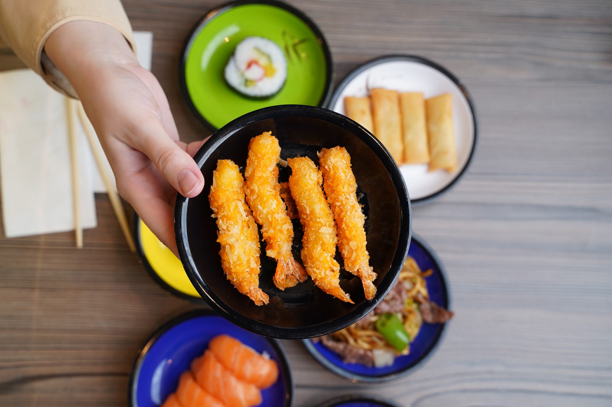 1150 Wien: Lugner City Running Zushi Restaurant - Zushi Market